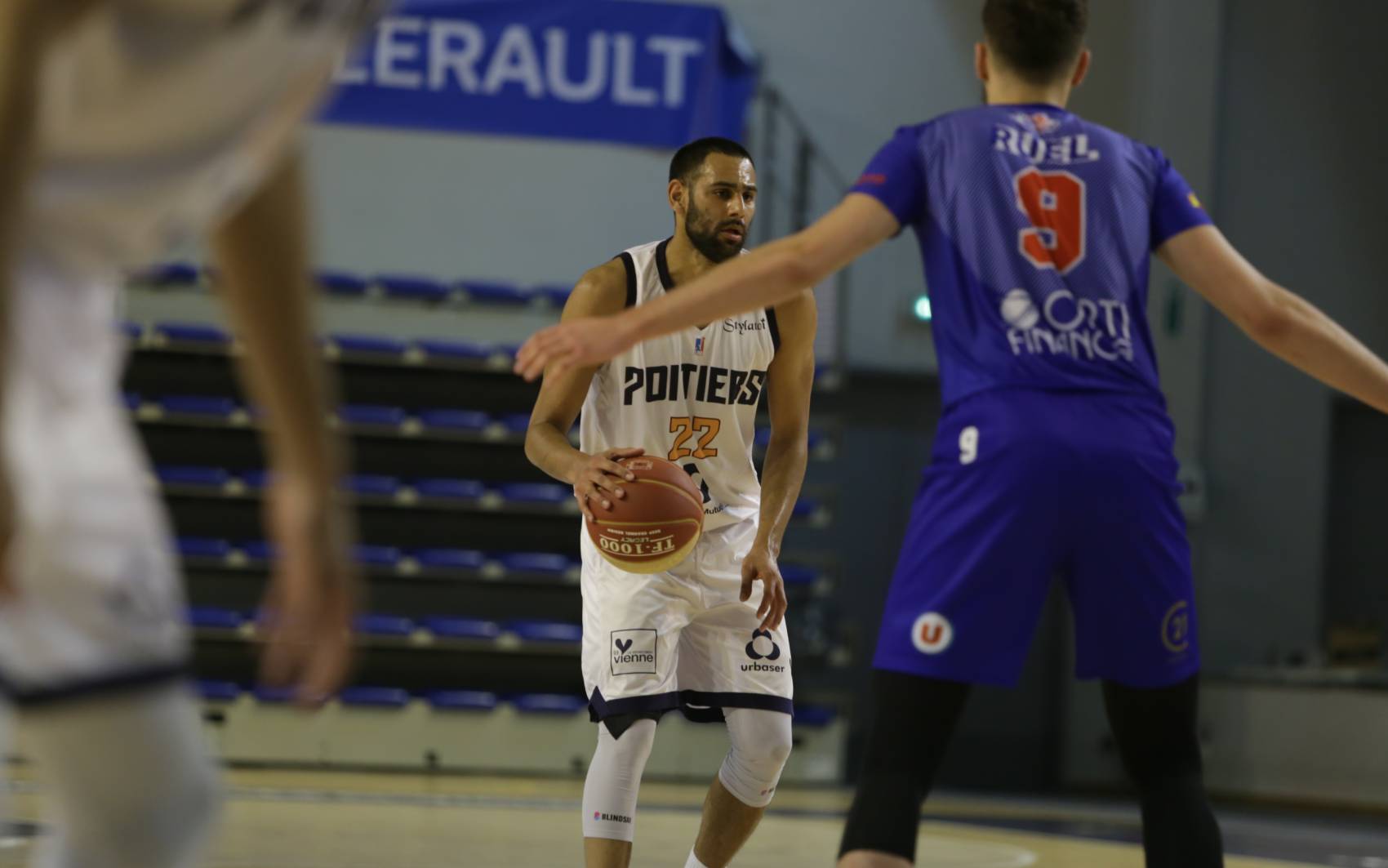 Pathétique PB86 | Le7.info