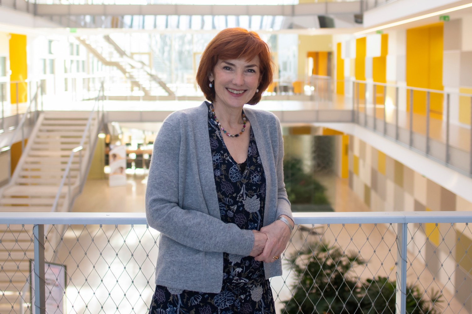 Harcèlement moral à l'AP-HP - La directrice du CHU de Poitiers Anne ...